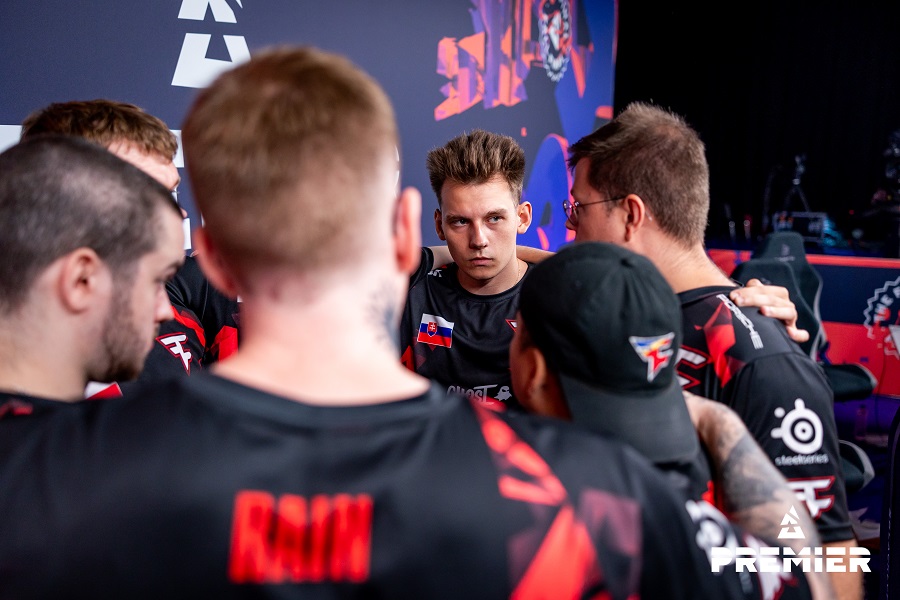 FaZe Survives Elimination Match & Sends Falcons Packing | BLAST Fall ...