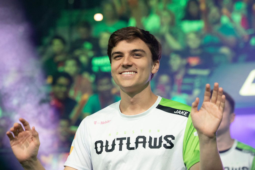 Overwatch's Jake comes out of retirement, returns to Houston Outlaws ...